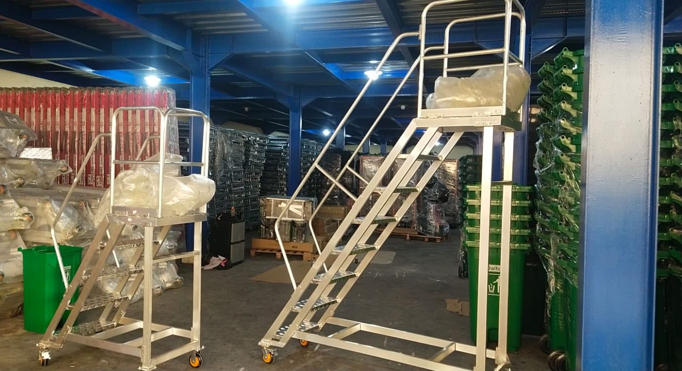 Tangga Dorong Gudang Rolling Ladders Mobile stairs 2 Aluminium - Tempat ...